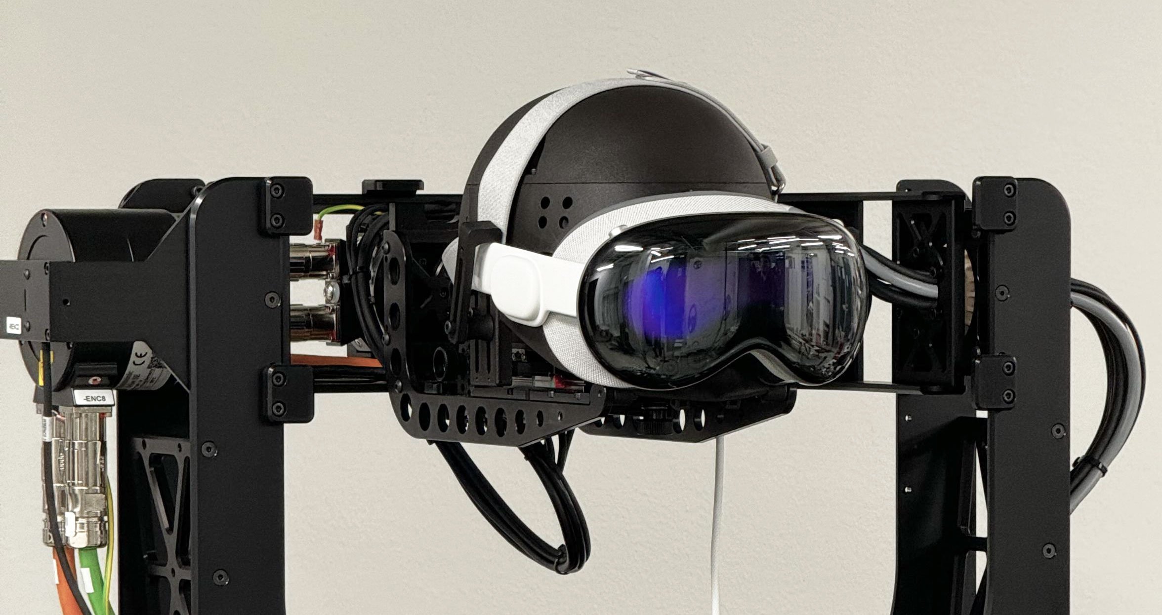 Apple Vision Pro Benchmark Test 1: See-Through Latency, Photon-to ...